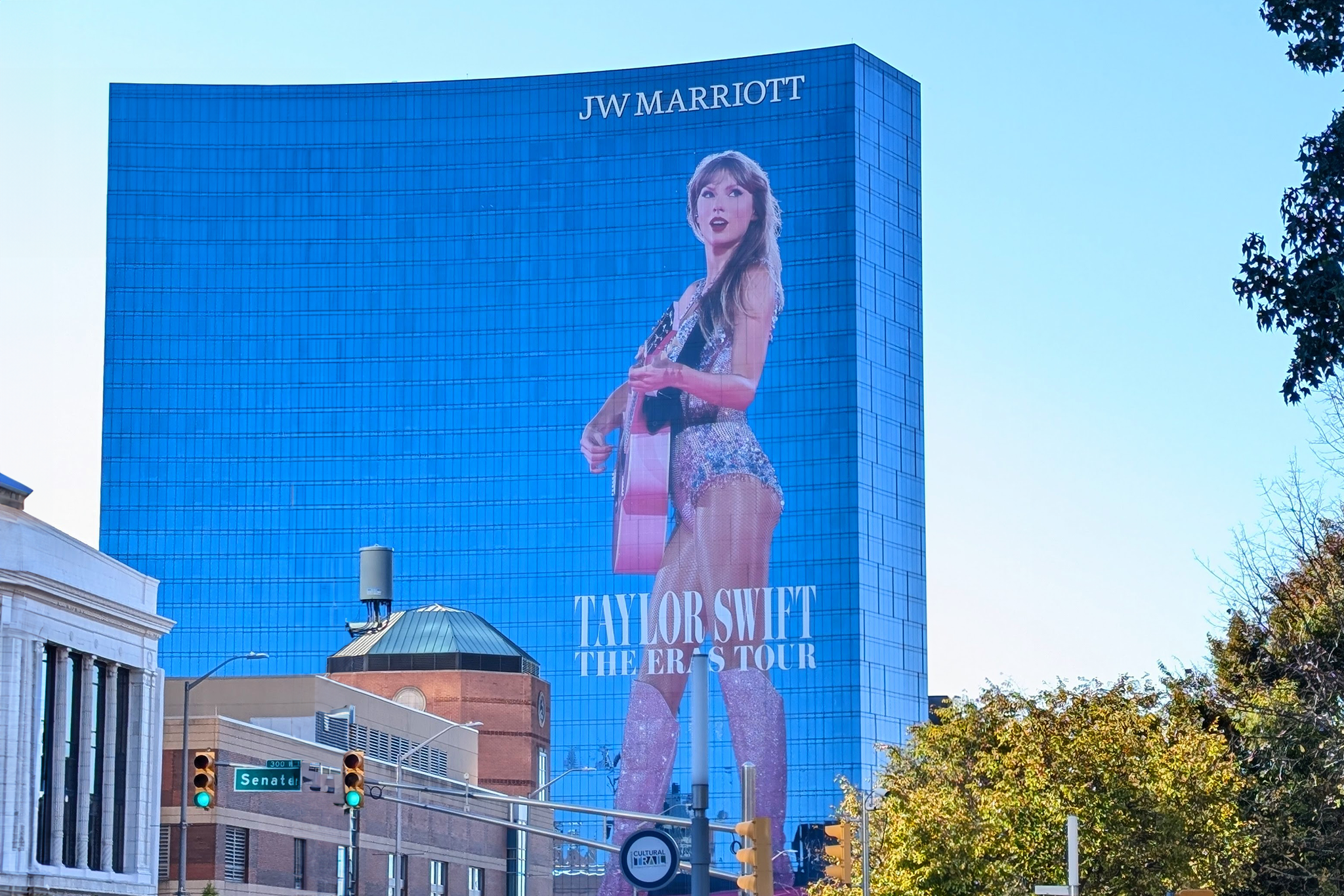 Indianapolis se una a la fiebre de Taylor Swift.